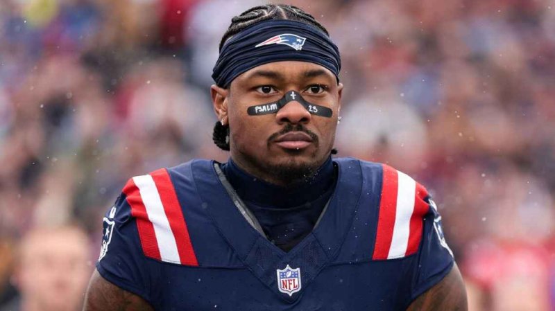 Patriots WR Stefon Diggs faces strangulation, assault charges | News.az