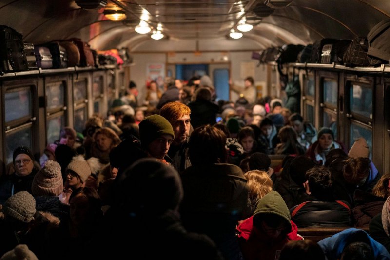 Nearly 8 million citizens left Ukraine amid war | News.az