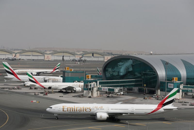 Many global airlines continue suspension of Dubai flights | News.az